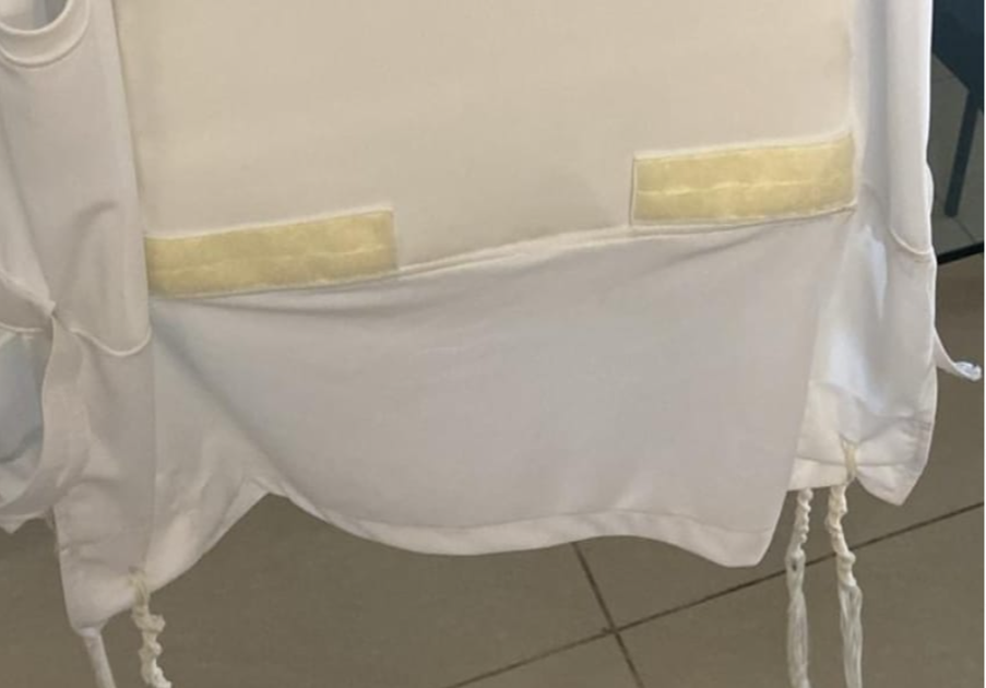 השוטרים נדהמו: אפוד מגן נתפר בתוך ציצית לצד אמל"ח | כיכר השבת