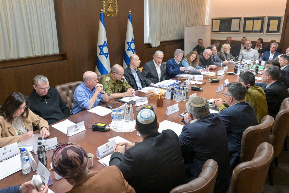 שרת התחבורה עקצה את הרמטכ"ל - שלא נשאר חייב: "לא יהיו תאונות יותר ...