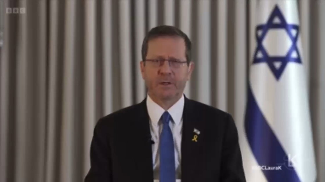 הרצוג זעם על BBC בשידור חי: "אתם תמיד עושים את זה" | כיכר השבת